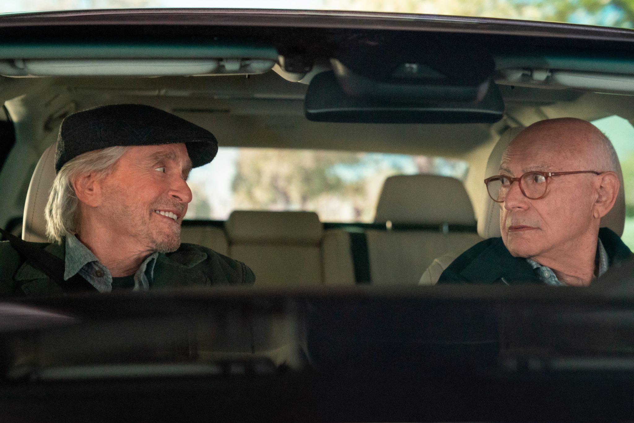 Netflix define data da 3ª temporada de O Método Kominsky - Critical Room