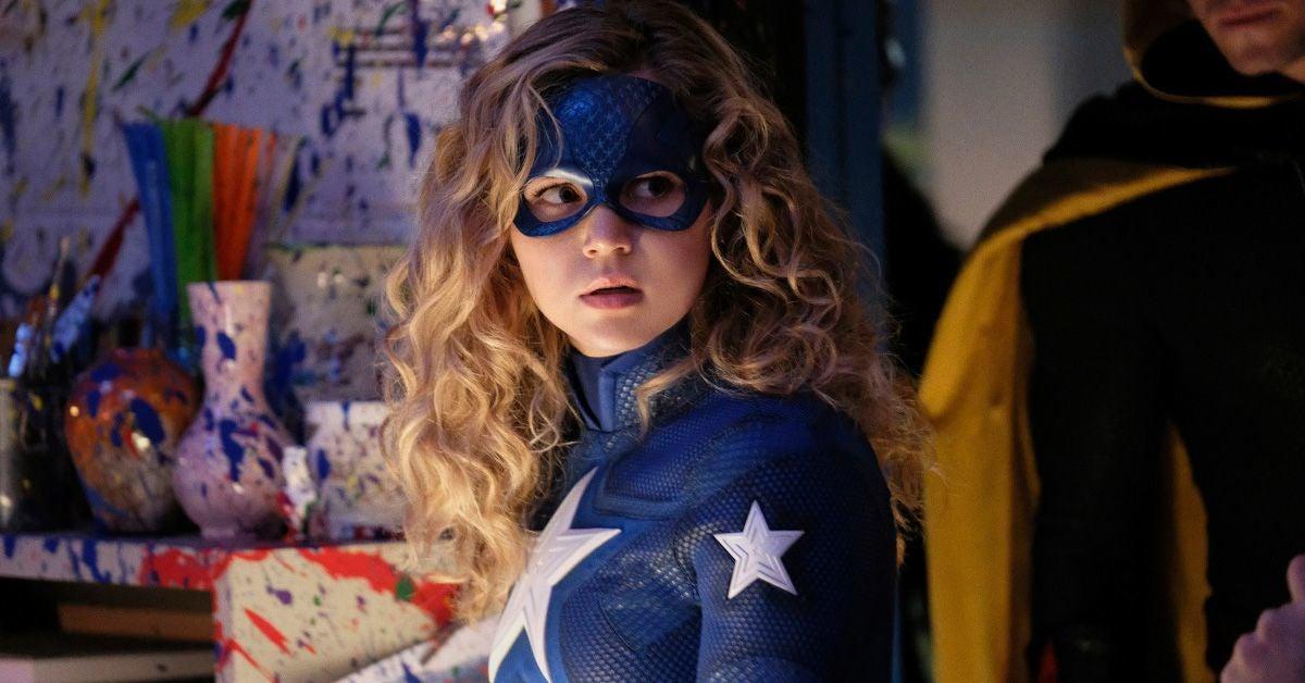 Stargirl | Starman treina heroína em novo trailer da 3ª temporada ...